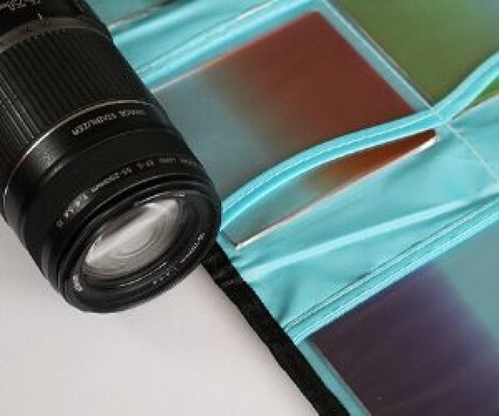 Camcorder vs. DSLR: Best for Vlogging [Comparison] - Vlogtribe